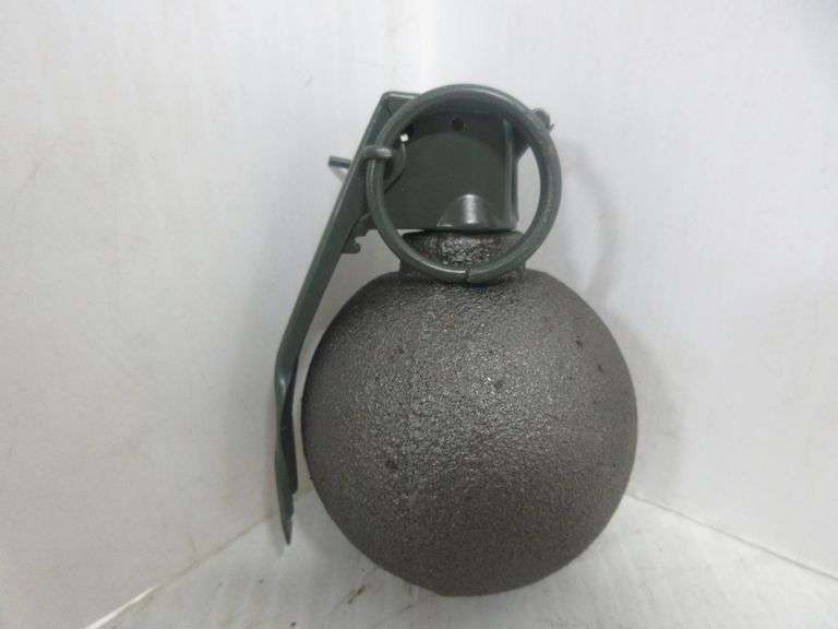 M72 Baseball Style Hand Grenade - Albrecht Auction Service
