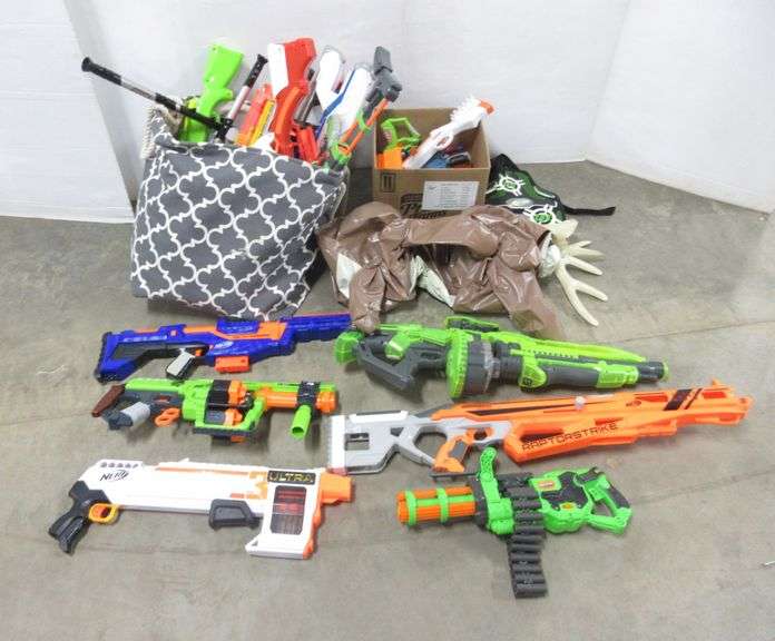 (24) Nerf Guns, Blow Up Deer, Large Container of Nerf Bullets, Small ...