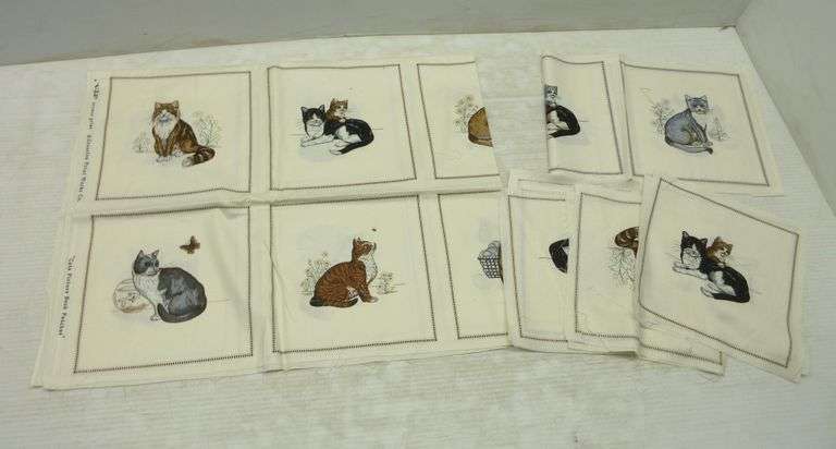 (32) Cat Panel Pictures for Quilting - Albrecht Auction Service