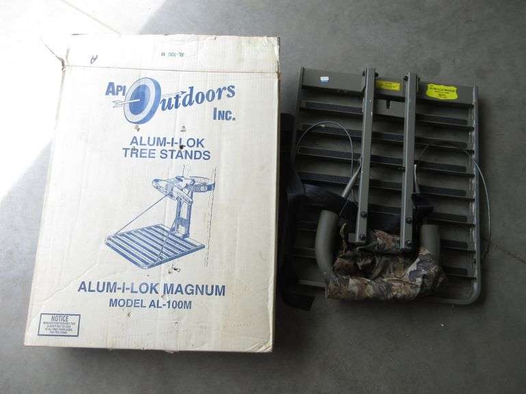 Alum-i-Lok Tree Stand - Albrecht Auction Service