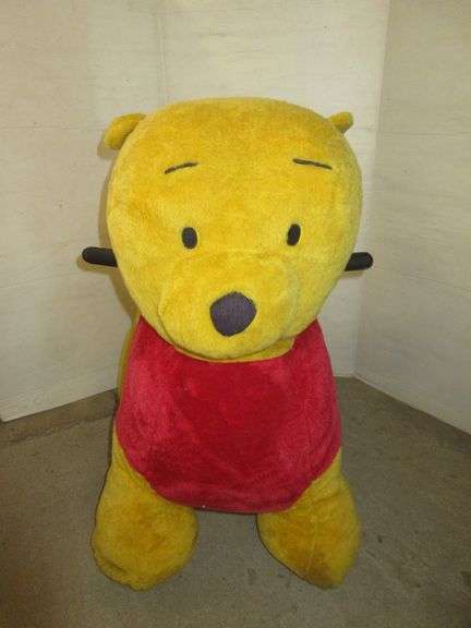 Winnie the Pooh Ride on - Albrecht Auction Service