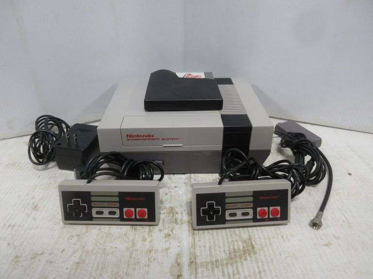1985 Nintendo Model No. 001, (2) Controllers, Power Supply and RF ...