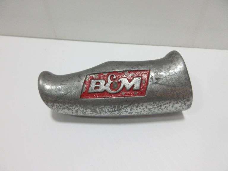 Older B&M Shifter Handle - Albrecht Auction Service