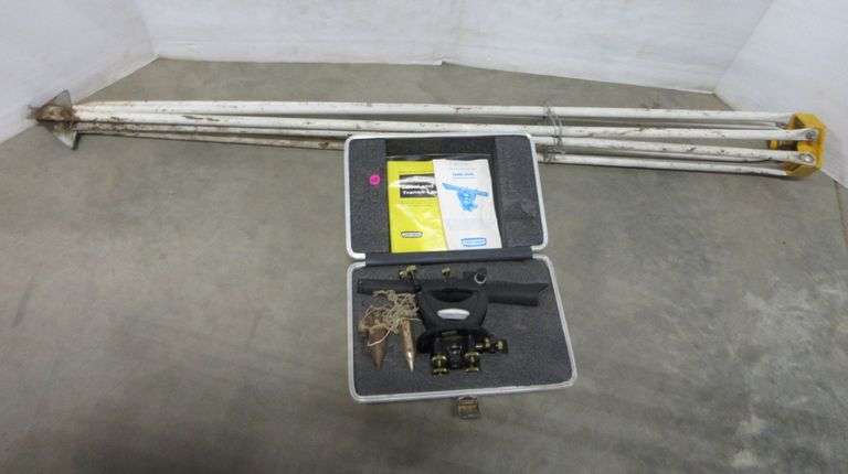 Older Craftsman/Sears Roebuck Survey Transit Farm Level, Model No. 789. ...