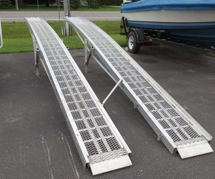 Aluminum Loading Ramps, Height Adjusts Up to Semi-Truck Height if ...