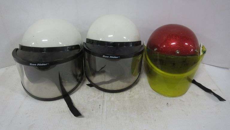 (3) Vintage 1970s/1980s Motorcycle Helmets - Albrecht Auction Service