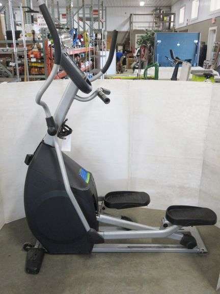 Horizon Elliptical Exercise Machine - Albrecht Auction Service