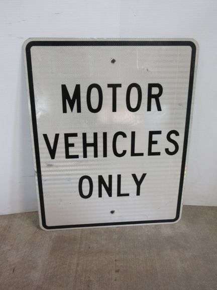Motor Vehicles Sign - Albrecht Auction Service
