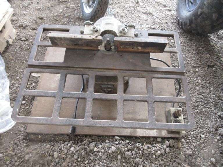 Craftsman Shaper/Router Table with Extra Router Bits - Albrecht Auction ...