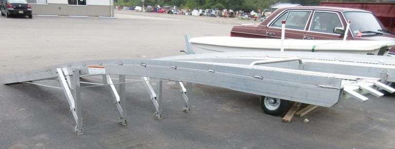Aluminum Loading Ramps, Height Adjusts Up to Semi-Truck Height if ...