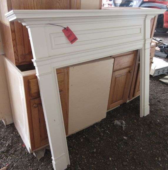 Fireplace Mantle Face - Albrecht Auction Service