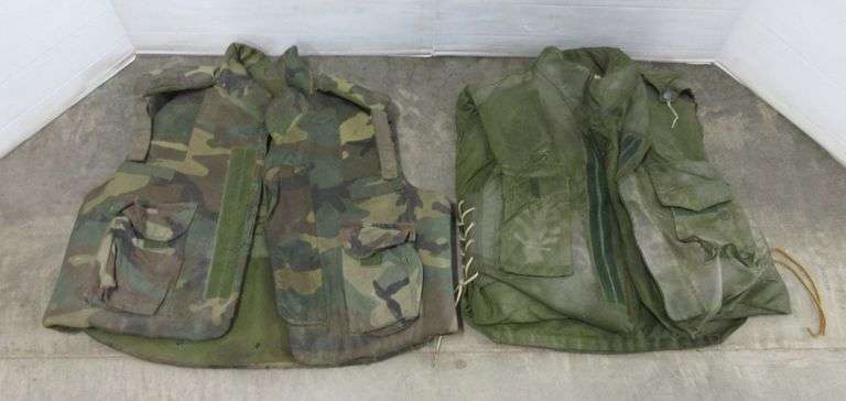 (2) Army Flak Jackets: 1- XL, 45" Chest; 1- Medium Armour Body Vest ...