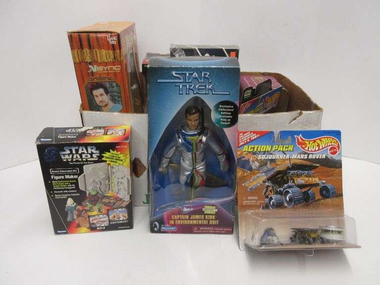 Toys: Die-Cast Musical Coca-Cola Vending Machine Bank, 1996 Star Wars ...