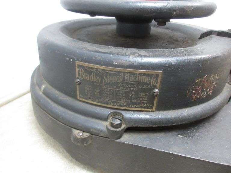 Antique Cast Iron Bradley Stencil Machine - Albrecht Auction Service