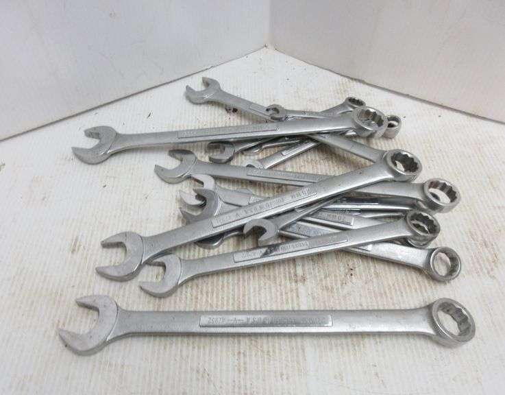 Complete Set of (16) Craftsman Wrenches - Albrecht Auction Service