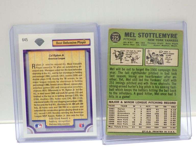 (12) Older baseball cards in stiff plastic sleeves, players include ...