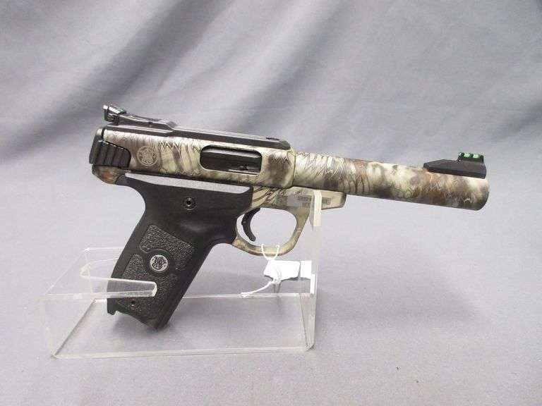 Smith & Wesson .22 Cal., Victory camo, includes (3) Mags, There will be ...