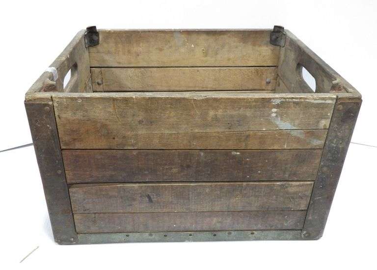 Old wood crate, 19"W x 11"H, has wear - Albrecht Auction Service