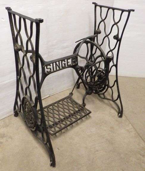 Antique iron Singer sewing machine base with pedal, 23"W x 15"D x 28"H ...