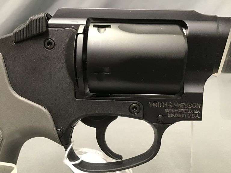 Smith & Wesson M&P Bodyguard .38 Special hammerless revolver, new ...