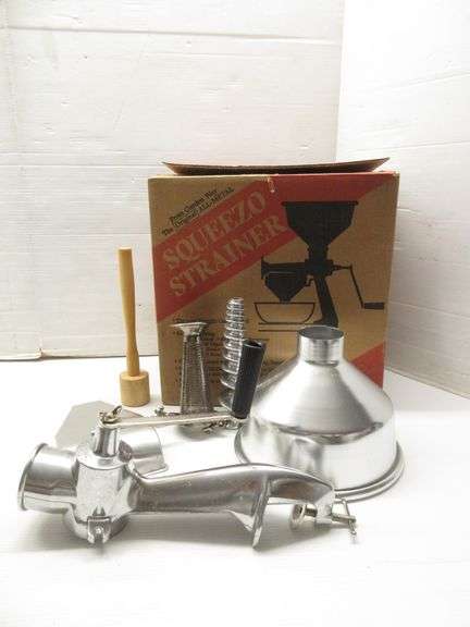 Victorio juicer/strainer, No. 200, in new condition - Albrecht Auction ...