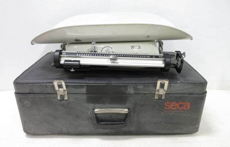 Old Seca baby scale, made in Germany - Albrecht Auction Service
