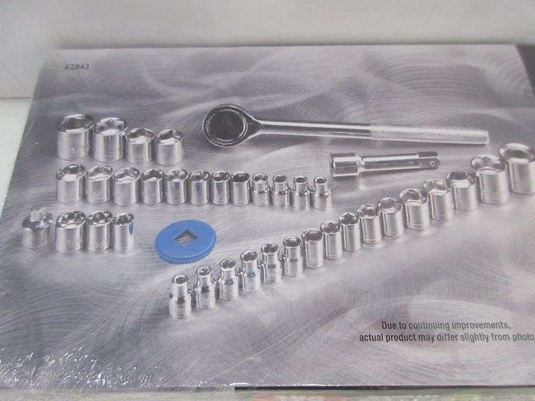 Pittsburgh, 40-Piece socket set, with standard, metric 1/4" drive and 3 ...