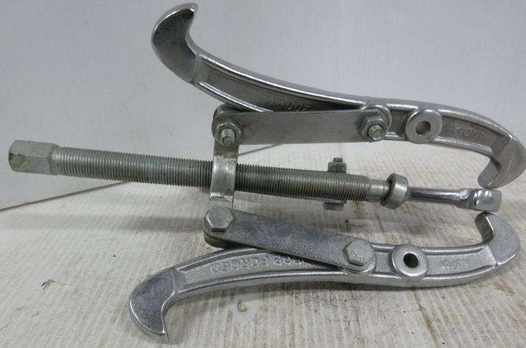 Large gear puller - Albrecht Auction Service