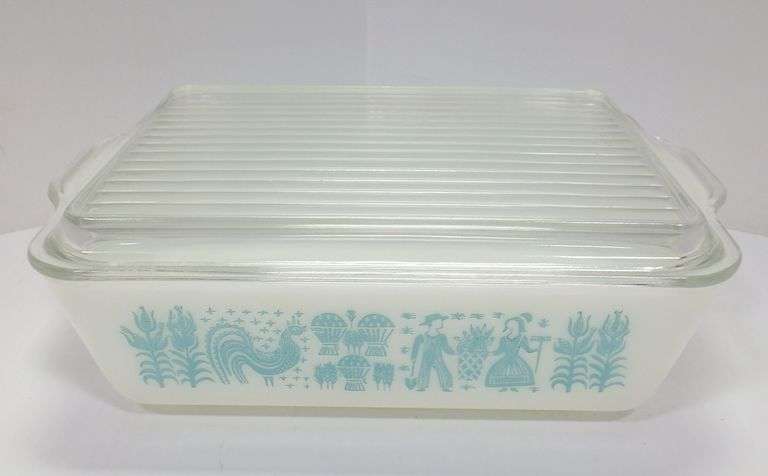 Vintage Pyrex rectangular casserole dish with cover, Amish butter print ...