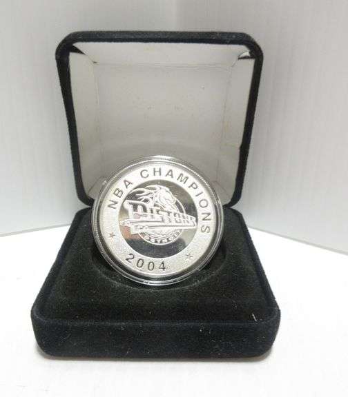 1 oz. Piston's Champions coin, .999 silver - Albrecht Auction Service