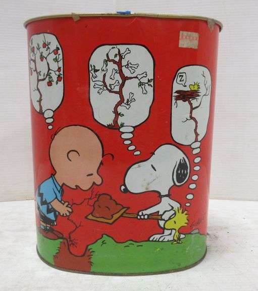 Old Lithographed Snoopy Trash Can - Albrecht Auction Service