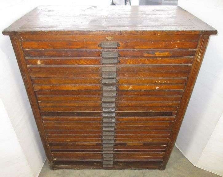 Antique Hamilton Printers Type Set Cabinet - Albrecht Auction Service