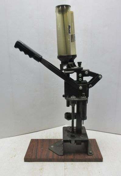 Big Texan shotshell reloader, 12-gauge, works as it should - Albrecht ...