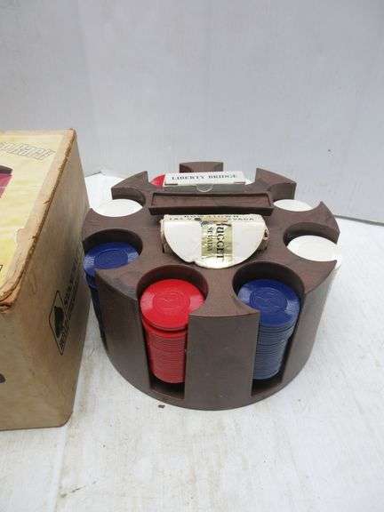 Old Hoyle revolving poker chip rack - Albrecht Auction Service