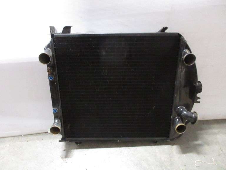 Walker radiator believed to be for a 1932-1934 Ford with flathead V8 ...