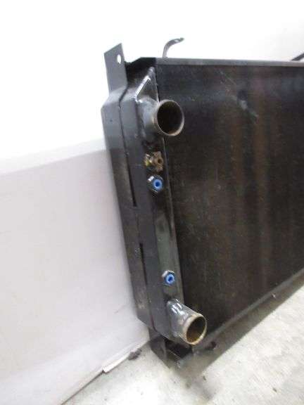 Walker radiator believed to be for a 1932-1934 Ford with flathead V8 ...