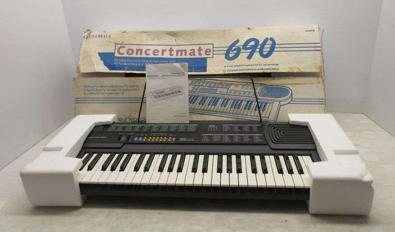 Concertmate 690 electric keyboard, in working condition - Albrecht ...
