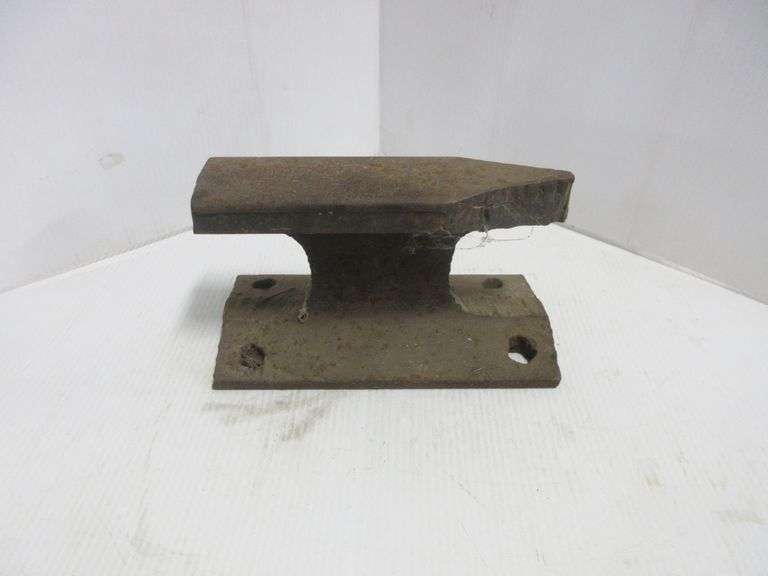 ANVIL made from railroad, rail 20 lbs., approx. 10"L x 5 1/2"H, used ...