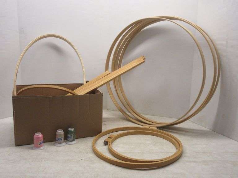 (4) Large hoops, (2) quilting hoops, and a new quilting stand ...