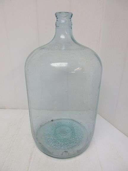 Five-gallon glass carboy jug and a milk crate, no cracks - Albrecht ...