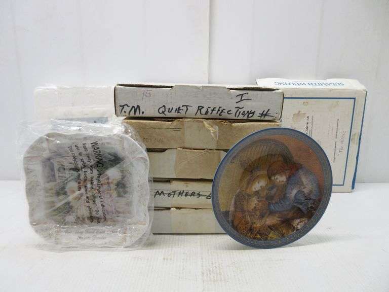 (7) Knowles Collector Plates, include: One- "Here's Looking At You Kid ...