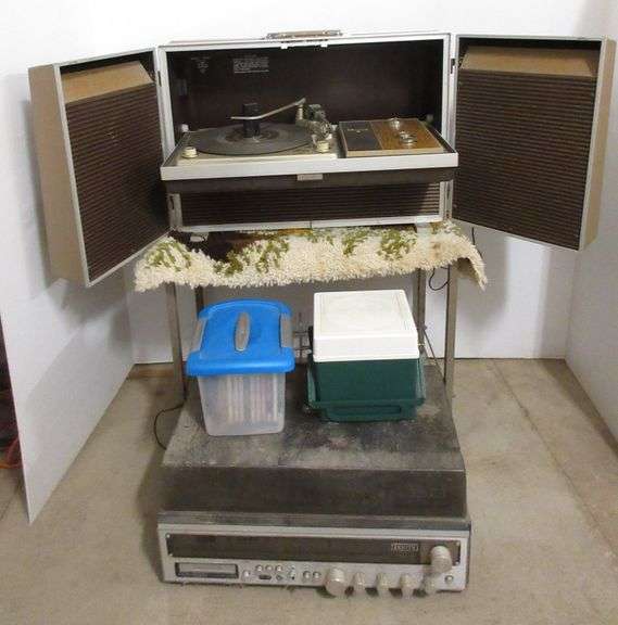 Zenith stereophonic record player with five speakers, comes with ...