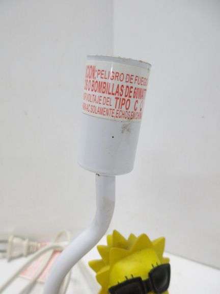 90's Lisa Simpson lamp, 9"H, works - Albrecht Auction Service