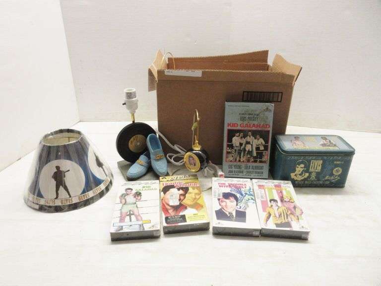 Elvis lamps, cards, VHS, and more - Albrecht Auction Service