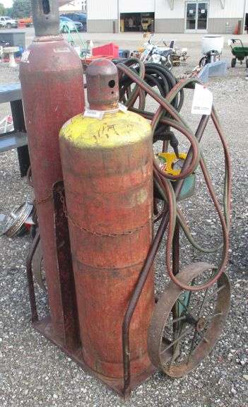 (2) Cutting torches with stand, in good condition - Albrecht Auction ...