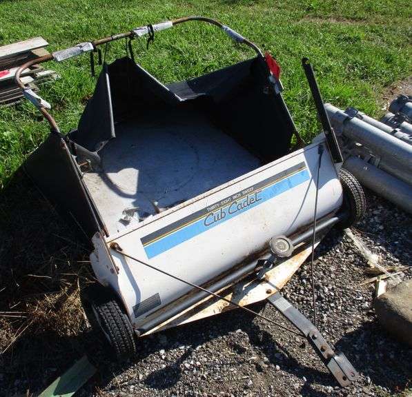 Cub Cadet lawn sweeper, 38" Sweep, bag has some wear, works - Albrecht ...