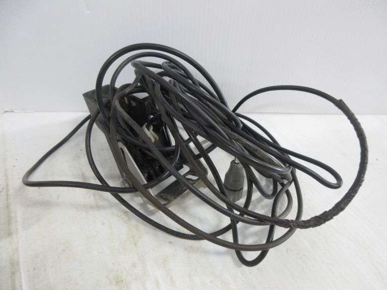 Eagle fish ID fish finder and transducer, works - Albrecht Auction Service