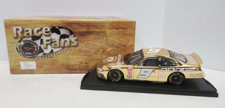 Race fans collectibles, 1/24 scale, 24K gold stock car, Bill Elliott ...