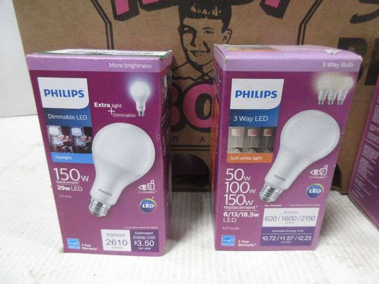 Box of misc. light bulbs, some new, some may be slightly used ...