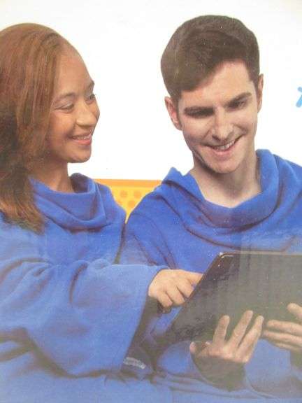 Snuggie, the blanket that has sleeves, super soft fleece, NIB ...
